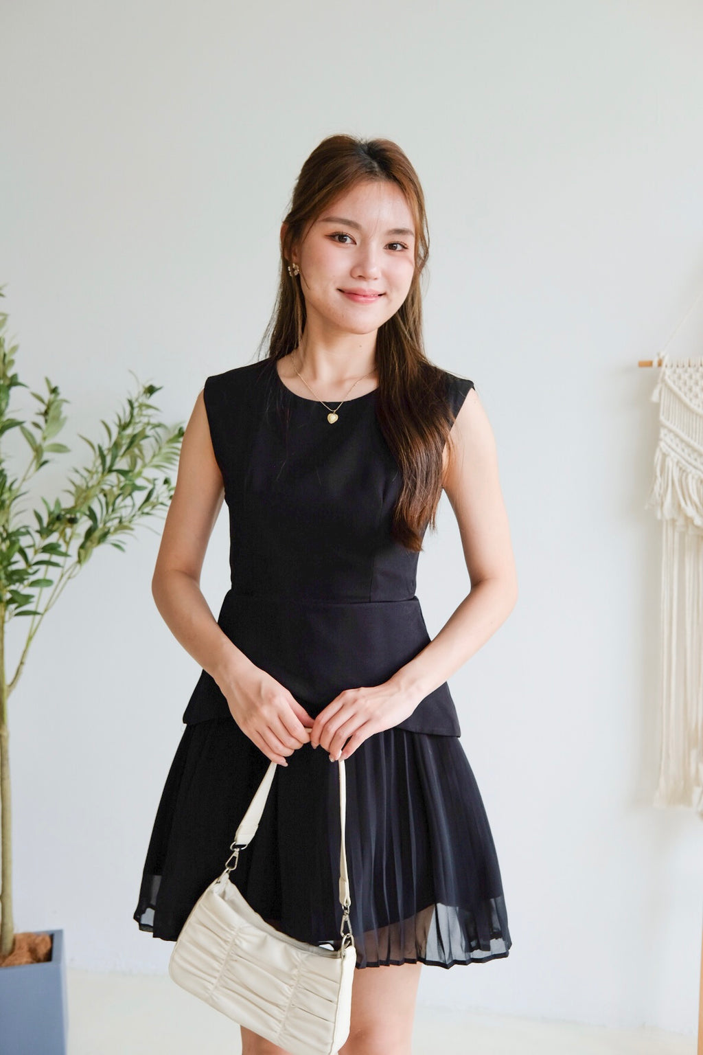 Belinda Contrast Hem Dress (Black)