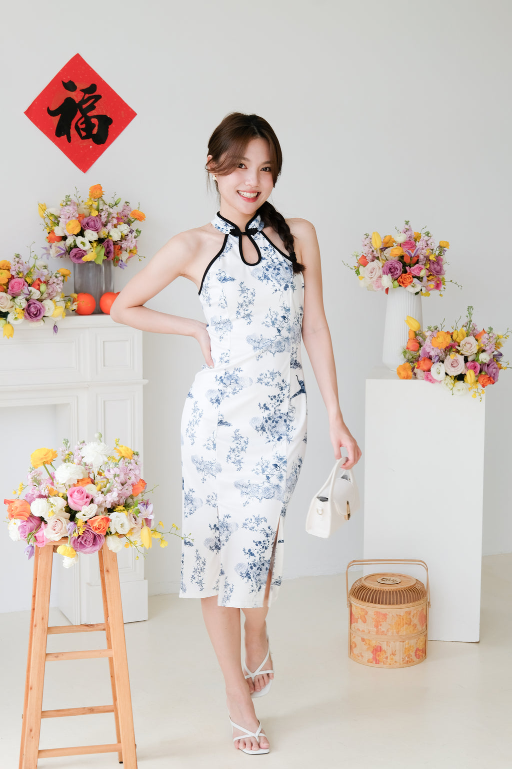 Yun Porcelain Halter Cheongsam (Porcelain Blue)